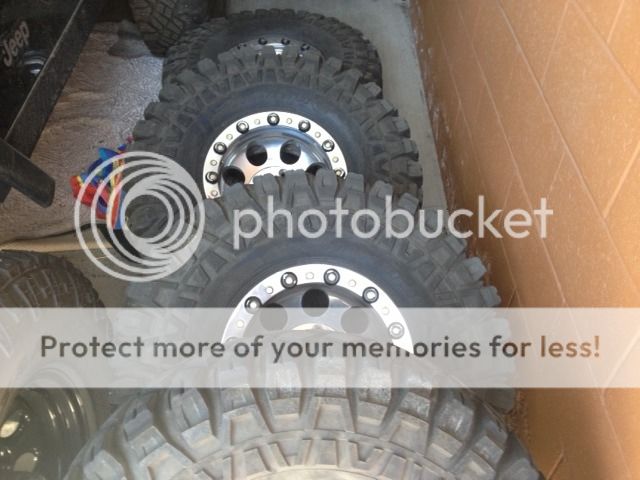 OMF beadlock wheels 5 on 5.5 15X8 3.5bs | Pirate 4x4